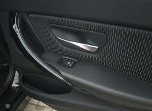 Black BMW 316 2017 in Panevezys, with an engine capacity of 2.00 L and mileage of 216 thousand km for 9499 €, photo 15 on AUTOMOTO.COM.LV