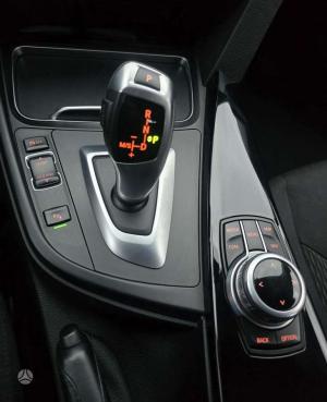 Black BMW 316 2017 in Panevezys, with an engine capacity of 2.00 L and mileage of 216 thousand km for 9499 €, photo 25 on AUTOMOTO.COM.LV