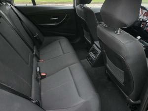 Melns BMW 316 2017 Panevēža, ar dzinēja tilpumu 2.00 L un nobraukumu 216 tūkst. km par 8999 €, foto 14 vietnē AUTOMOTO.COM.LV