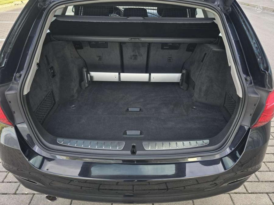 Black BMW 316 2017 in Panevezys, with an engine capacity of 2.00 L and mileage of 216 thousand km for 8499 €, photo 27 on AUTOMOTO.COM.LV