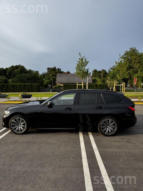 Black BMW 316 2020 in Ogre, with an engine capacity of 2.00 L and mileage of 338 thousand km for 12850 €, photo 3 on AUTOMOTO.COM.LV