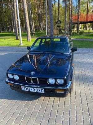 Zils BMW 316 1986 Valmiera, ar dzinēja tilpumu 1.60 L un nobraukumu 160 tūkst. km par 7250 €, foto 3 vietnē AUTOMOTO.COM.LV