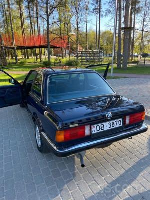 Zils BMW 316 1986 Valmiera, ar dzinēja tilpumu 1.60 L un nobraukumu 160 tūkst. km par 7250 €, foto 7 vietnē AUTOMOTO.COM.LV