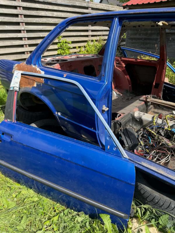Zils BMW 316 1990 Rapla, ar dzinēja tilpumu 0.00 L un nobraukumu 0 tūkst. km par 1000 €, foto 6 vietnē AUTOMOTO.COM.LV