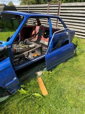 Zils BMW 316 1990 Rapla, ar dzinēja tilpumu 0.00 L un nobraukumu 0 tūkst. km par 1000 €, foto 10 vietnē AUTOMOTO.COM.LV