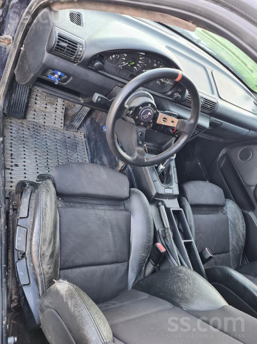 Zils BMW 316 1999 Talsi, ar dzinēja tilpumu 2.80 L un nobraukumu 304 tūkst. km par 4000 €, foto 6 vietnē AUTOMOTO.COM.LV