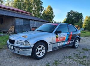 Zils BMW 316 1999 Talsi, ar dzinēja tilpumu 2.80 L un nobraukumu 304 tūkst. km par 4000 €, foto 7 vietnē AUTOMOTO.COM.LV