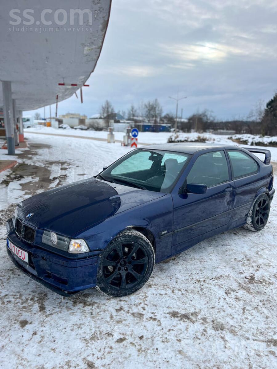 Zils BMW 316 1995 Ogre, ar dzinēja tilpumu 2.80 L un nobraukumu 163 tūkst. km par 2500 €, foto 3 vietnē AUTOMOTO.COM.LV