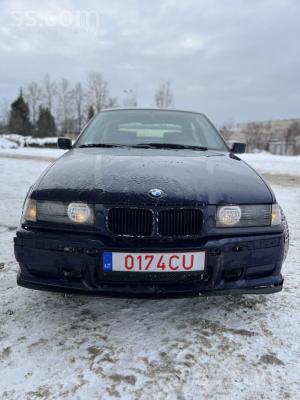 Zils BMW 316 1995 Ogre, ar dzinēja tilpumu 2.80 L un nobraukumu 163 tūkst. km par 2500 €, foto 7 vietnē AUTOMOTO.COM.LV