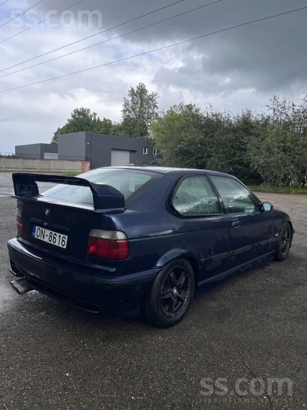Blue BMW 316 1995 in Ogre, with an engine capacity of 1.60 L and mileage of 164 thousand km for 2000 €, photo 4 on AUTOMOTO.COM.LV