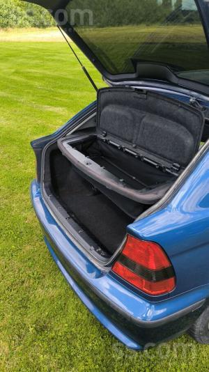 Blue BMW 316 2001 in Cesis, with an engine capacity of 2.50 L and mileage of 322 thousand km for 2300 €, photo 7 on AUTOMOTO.COM.LV