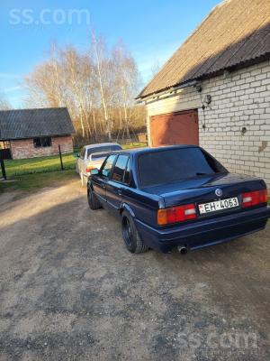 Zils BMW 316 1989 Kuldīga, ar dzinēja tilpumu 1.60 L un nobraukumu 250 tūkst. km par 6500 €, foto 3 vietnē AUTOMOTO.COM.LV