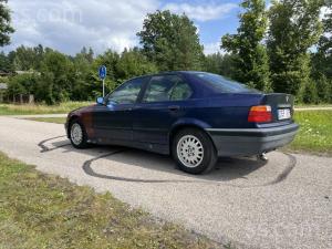 Blue BMW 316 1993 in Jelgava, with an engine capacity of 1.60 L and mileage of 300 thousand km for 1350 €, photo 5 on AUTOMOTO.COM.LV