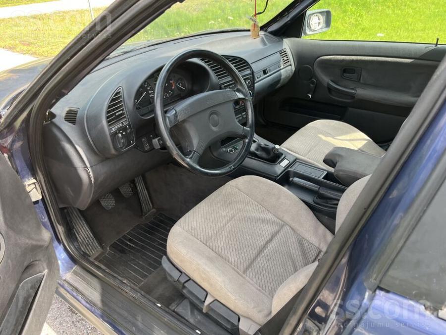 Blue BMW 316 1993 in Jelgava, with an engine capacity of 1.60 L and mileage of 300 thousand km for 1350 €, photo 15 on AUTOMOTO.COM.LV