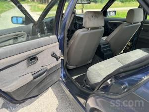 Blue BMW 316 1993 in Jelgava, with an engine capacity of 1.60 L and mileage of 300 thousand km for 1350 €, photo 18 on AUTOMOTO.COM.LV