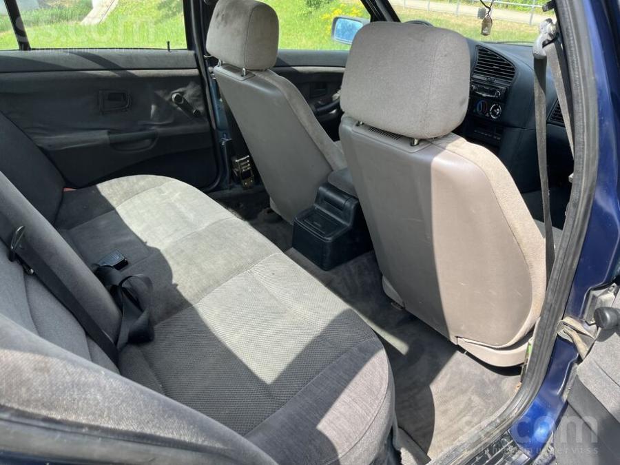 Blue BMW 316 1993 in Jelgava, with an engine capacity of 1.60 L and mileage of 300 thousand km for 1350 €, photo 20 on AUTOMOTO.COM.LV