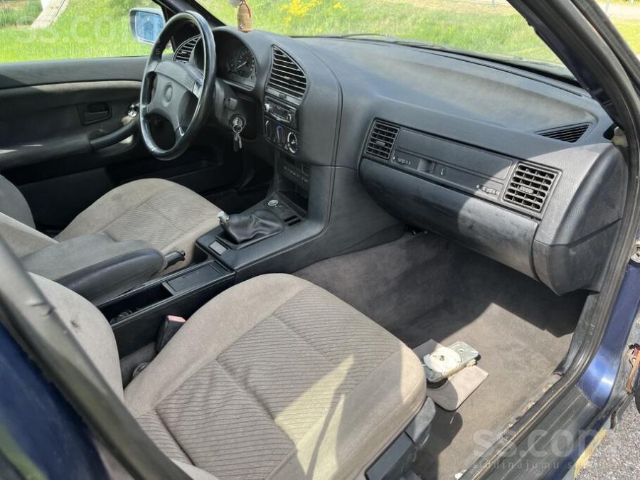 Blue BMW 316 1993 in Jelgava, with an engine capacity of 1.60 L and mileage of 300 thousand km for 1350 €, photo 22 on AUTOMOTO.COM.LV