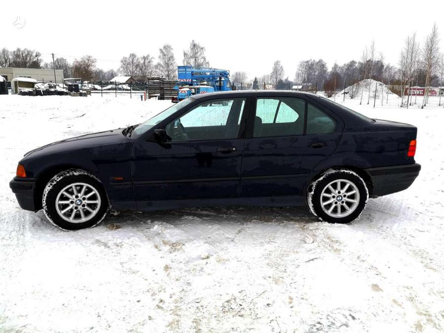 Zils BMW 316 1995 Marijampole, ar dzinēja tilpumu 1.60 L un nobraukumu 240 tūkst. km par 1850 €, foto 6 vietnē AUTOMOTO.COM.LV