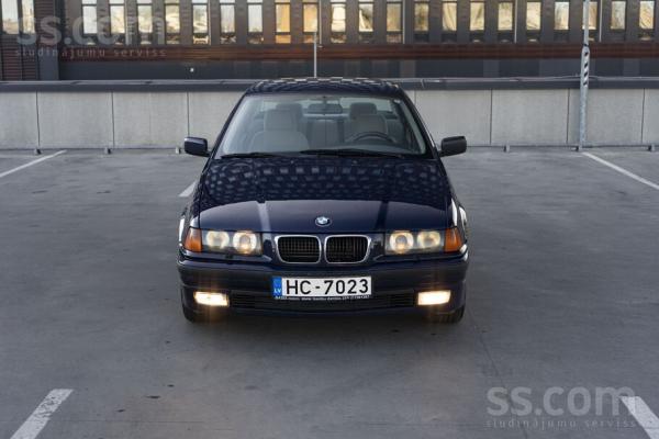 Blue BMW 316 1996 in Jelgava, with an engine capacity of 1.60 L and mileage of 282 thousand km for 3200 €, photo 2 on AUTOMOTO.COM.LV