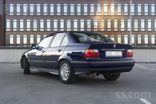 Blue BMW 316 1996 in Jelgava, with an engine capacity of 1.60 L and mileage of 282 thousand km for 3200 €, photo 6 on AUTOMOTO.COM.LV