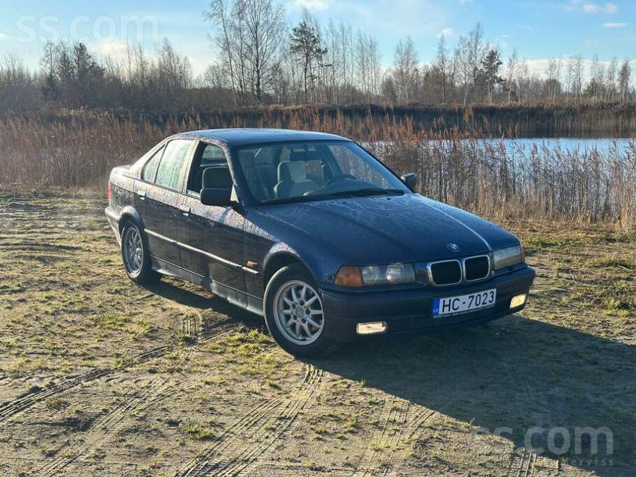 Blue BMW 316 1996 in Jelgava, with an engine capacity of 1.60 L and mileage of 274 thousand km for 3200 €, photo 6 on AUTOMOTO.COM.LV