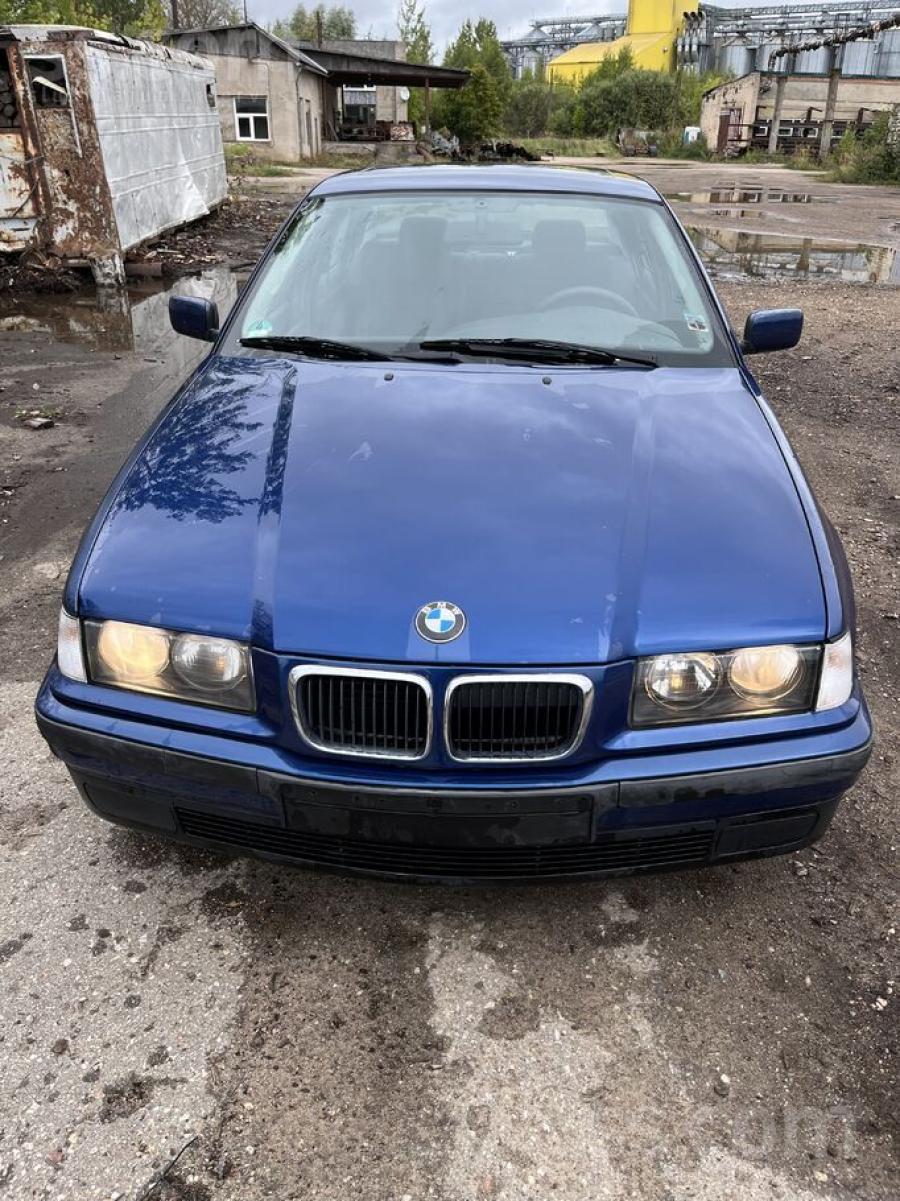 Zils BMW 316 1997 Jēkabpils, ar dzinēja tilpumu 1.60 L un nobraukumu 244 tūkst. km par 2950 €, foto 4 vietnē AUTOMOTO.COM.LV