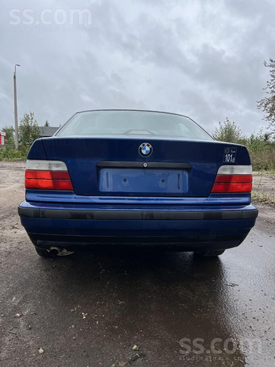 Zils BMW 316 1997 Jēkabpils, ar dzinēja tilpumu 1.60 L un nobraukumu 244 tūkst. km par 2950 €, foto 6 vietnē AUTOMOTO.COM.LV