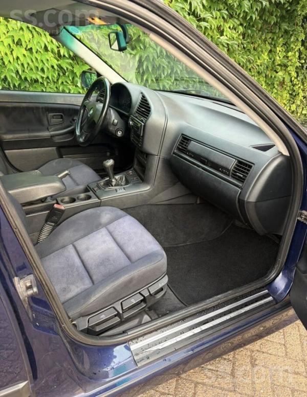 Zils BMW 316 1998 Rīga, ar dzinēja tilpumu 1.60 L un nobraukumu 296 tūkst. km par 3950 €, foto 7 vietnē AUTOMOTO.COM.LV