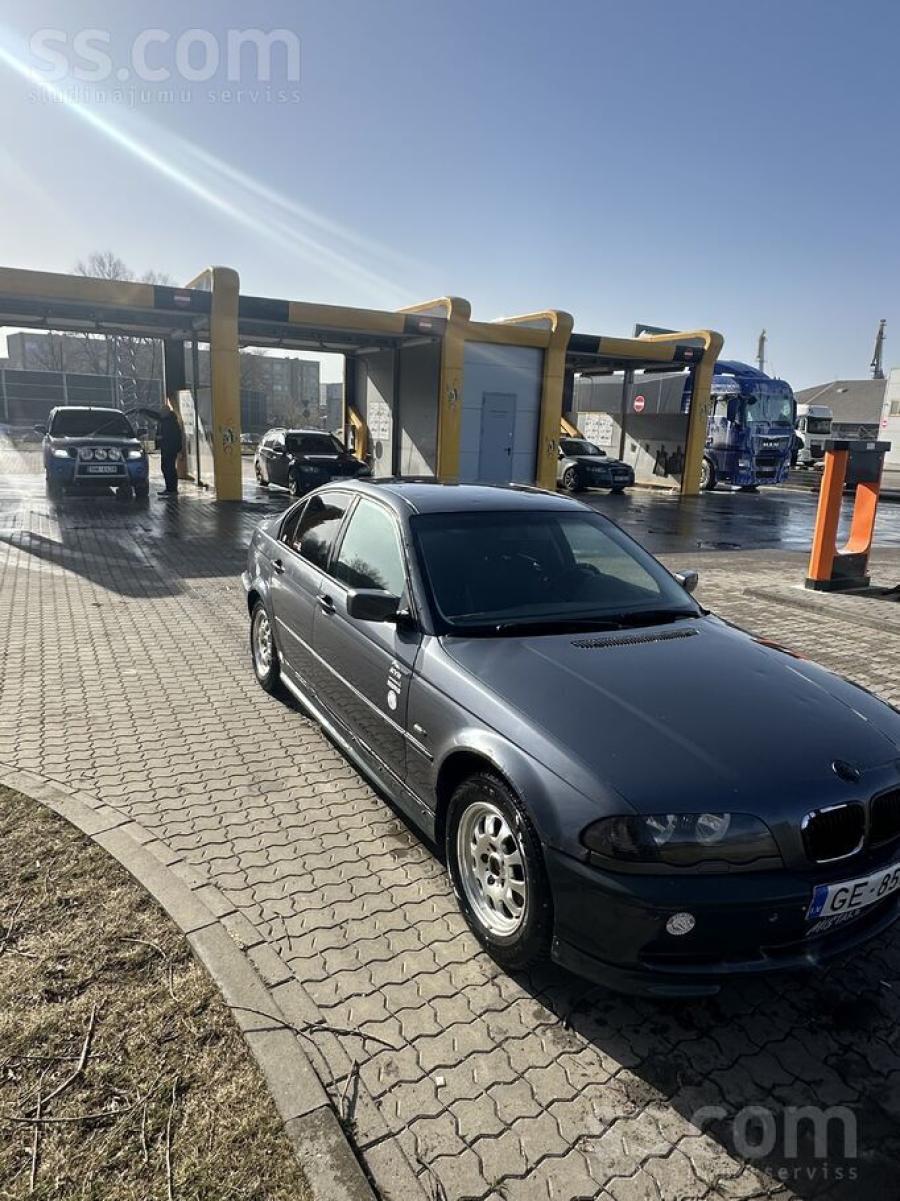 Zils BMW 316 1999 Liepāja, ar dzinēja tilpumu 2.50 L un nobraukumu 340 tūkst. km par 2700 €, foto 4 vietnē AUTOMOTO.COM.LV