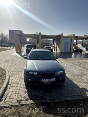 Zils BMW 316 1999 Liepāja, ar dzinēja tilpumu 2.50 L un nobraukumu 340 tūkst. km par 2700 €, foto 5 vietnē AUTOMOTO.COM.LV