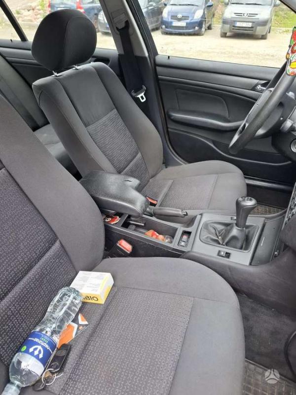 Zils BMW 316 2004 Kauņa, ar dzinēja tilpumu 1.80 L un nobraukumu 272 tūkst. km par 1050 €, foto 5 vietnē AUTOMOTO.COM.LV