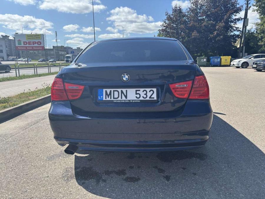 Blue BMW 316 2011 in Kaunas, with an engine capacity of 2.00 L and mileage of 328 thousand km for 4500 €, photo 5 on AUTOMOTO.COM.LV