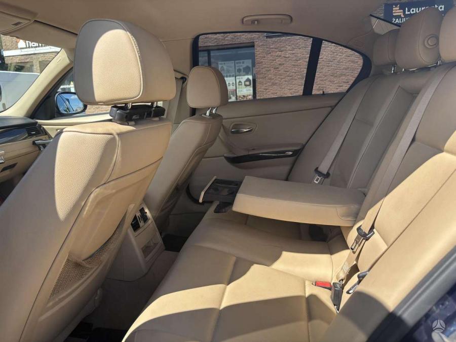 Blue BMW 316 2011 in Kaunas, with an engine capacity of 2.00 L and mileage of 328 thousand km for 4500 €, photo 11 on AUTOMOTO.COM.LV