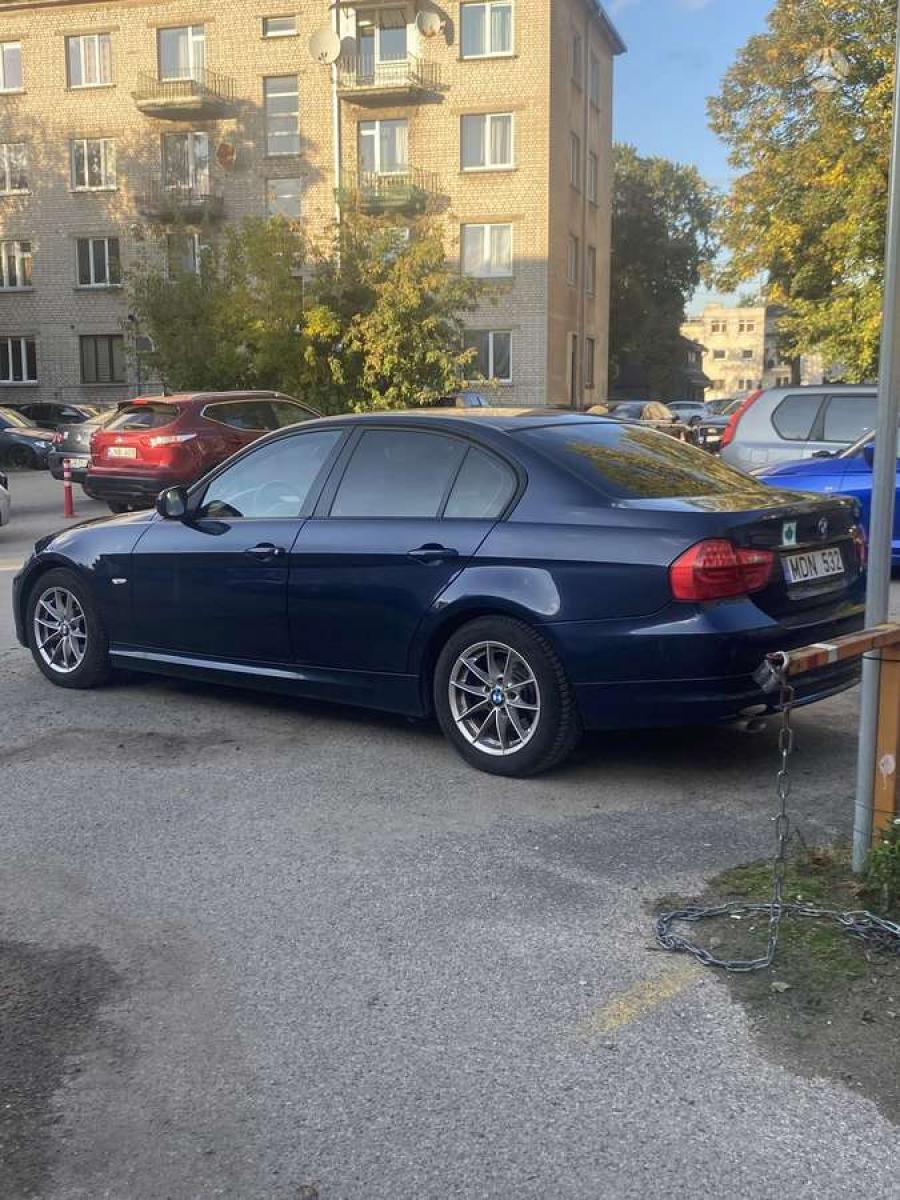 Blue BMW 316 2011 in Kaunas, with an engine capacity of 2.00 L and mileage of 328 thousand km for 4500 €, photo 14 on AUTOMOTO.COM.LV