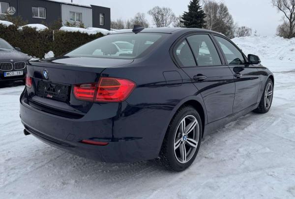 Blue BMW 316 2014 in Panevezys, with an engine capacity of 2.00 L and mileage of 166 thousand km for 7900 €, photo 4 on AUTOMOTO.COM.LV
