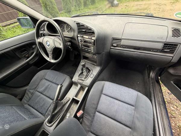 Blue BMW 316 1997 in Kretinga, with an engine capacity of 1.60 L and mileage of 300 thousand km for 1499 €, photo 11 on AUTOMOTO.COM.LV
