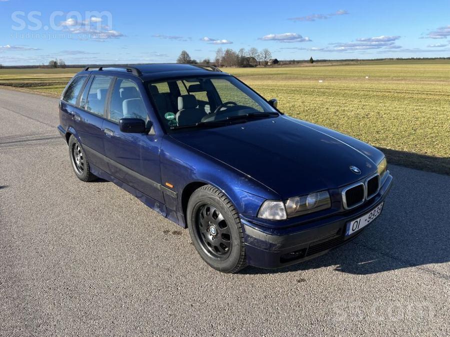 Zils BMW 316 1998 Valka, ar dzinēja tilpumu 1.60 L un nobraukumu 256 tūkst. km par 1900 €, foto 1 vietnē AUTOMOTO.COM.LV