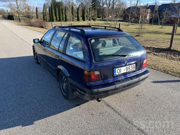 Zils BMW 316 1998 Valka, ar dzinēja tilpumu 1.60 L un nobraukumu 256 tūkst. km par 1900 €, foto 3 vietnē AUTOMOTO.COM.LV