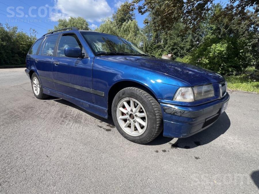 Zils BMW 316 1999 Ogre, ar dzinēja tilpumu 1.60 L un nobraukumu 214 tūkst. km par 1600 €, foto 4 vietnē AUTOMOTO.COM.LV