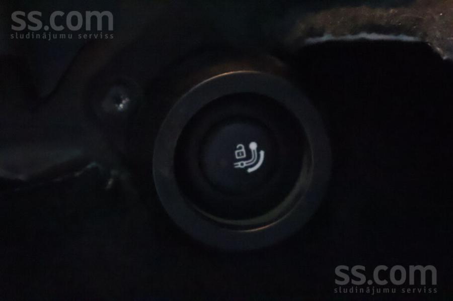 Blue BMW 316 2011 in Valmiera, with an engine capacity of 2.00 L and mileage of 386 thousand km for 3895 €, photo 32 on AUTOMOTO.COM.LV