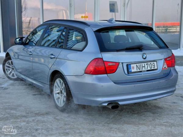 Zils BMW 316 2012 Viļņa, ar dzinēja tilpumu 2.00 L un nobraukumu 349 tūkst. km par 3600 €, foto 4 vietnē AUTOMOTO.COM.LV