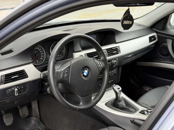 Blue BMW 316 2012 in Vilnius, with an engine capacity of 2.00 L and mileage of 349 thousand km for 2800 €, photo 6 on AUTOMOTO.COM.LV