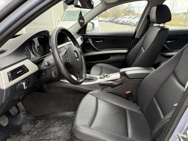 Blue BMW 316 2012 in Vilnius, with an engine capacity of 2.00 L and mileage of 349 thousand km for 2800 €, photo 7 on AUTOMOTO.COM.LV