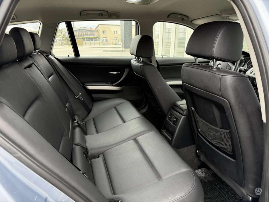 Blue BMW 316 2012 in Vilnius, with an engine capacity of 2.00 L and mileage of 349 thousand km for 2800 €, photo 10 on AUTOMOTO.COM.LV