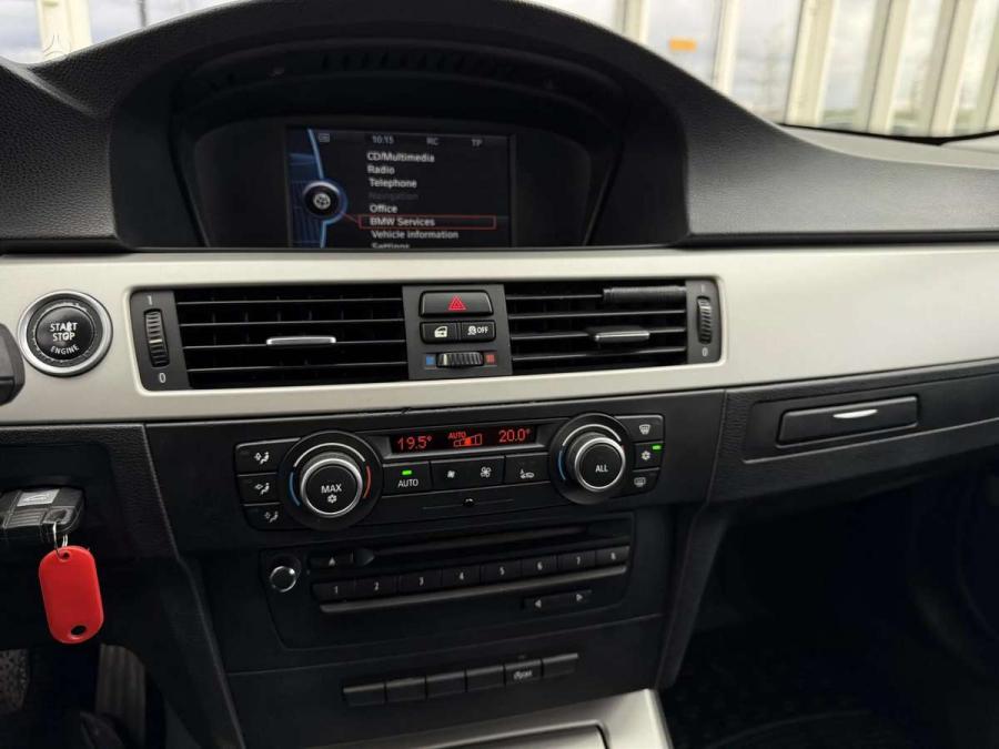 Blue BMW 316 2012 in Vilnius, with an engine capacity of 2.00 L and mileage of 349 thousand km for 2800 €, photo 14 on AUTOMOTO.COM.LV