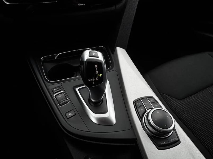 Zils BMW 316 2018 Rīga, ar dzinēja tilpumu 2.00 L un nobraukumu 92 tūkst. km par 12900 €, foto 18 vietnē AUTOMOTO.COM.LV