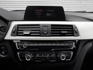 Zils BMW 316 2018 Rīga, ar dzinēja tilpumu 2.00 L un nobraukumu 92 tūkst. km par 12900 €, foto 19 vietnē AUTOMOTO.COM.LV