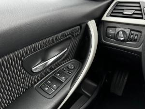 Zils BMW 316 2018 Rīga, ar dzinēja tilpumu 2.00 L un nobraukumu 92 tūkst. km par 12900 €, foto 24 vietnē AUTOMOTO.COM.LV