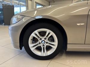 Brown BMW 316 2009 in Riga, with an engine capacity of 2.00 L and mileage of 254 thousand km for 3500 €, photo 6 on AUTOMOTO.COM.LV