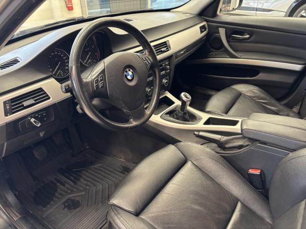 Brūns BMW 316 2009 Rīga, ar dzinēja tilpumu 2.00 L un nobraukumu 254 tūkst. km par 350000 €, foto 9 vietnē AUTOMOTO.COM.LV